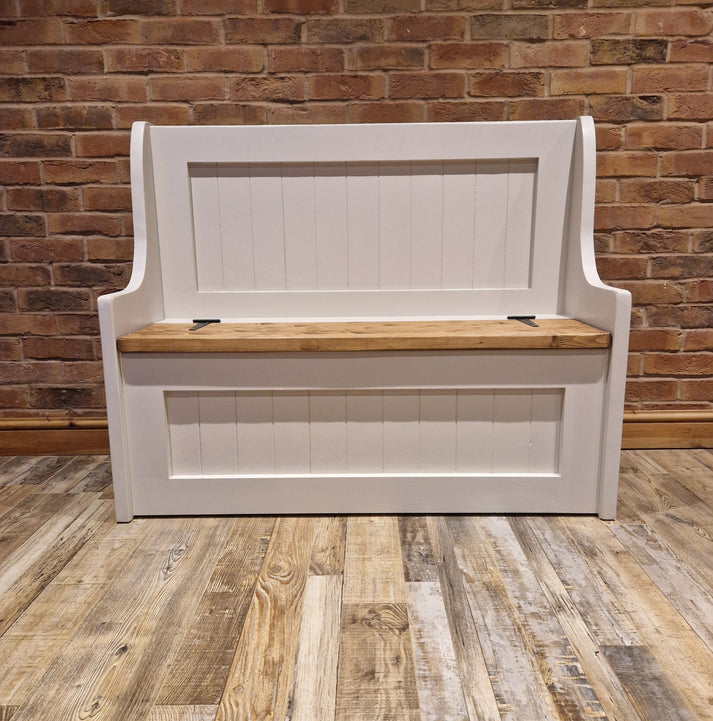 Settle Bench Hallway Bench – Bespoke Farmhouse Furniture